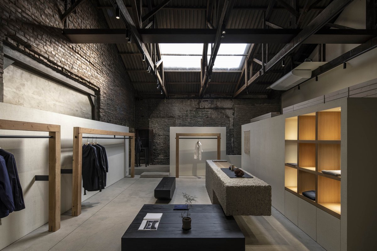 YinjiSpace - The First Penguin x Document Flagship Store